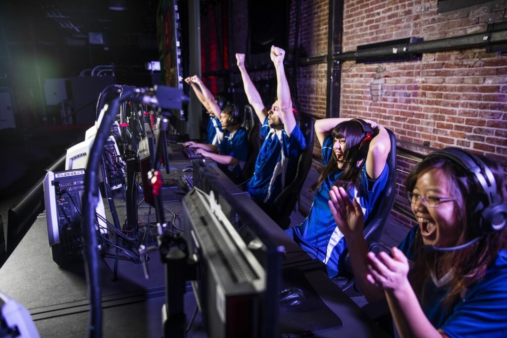 Redefining Sportsmanship: Ethics and Conduct in Esports – Retro Bowl